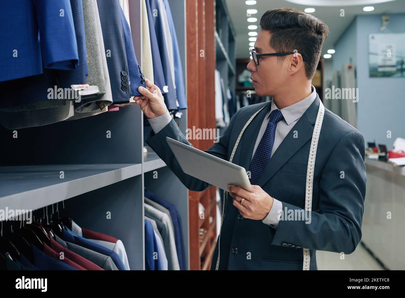 Male clothing hi-res stock photography and images - Alamy