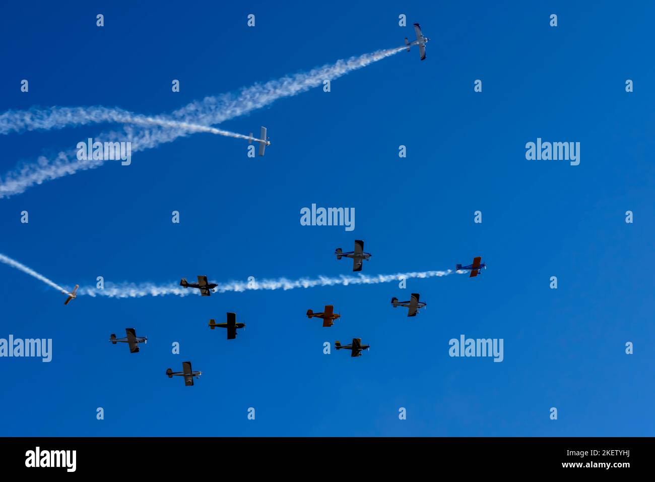 Monroe, NC, USA. 13th Nov, 2022. A World War 2 aircraft performs ...