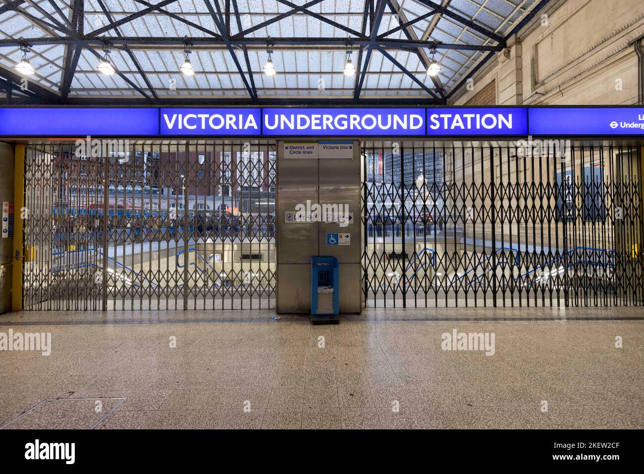 Victoria Tube Live Departures at Cathy Remington blog