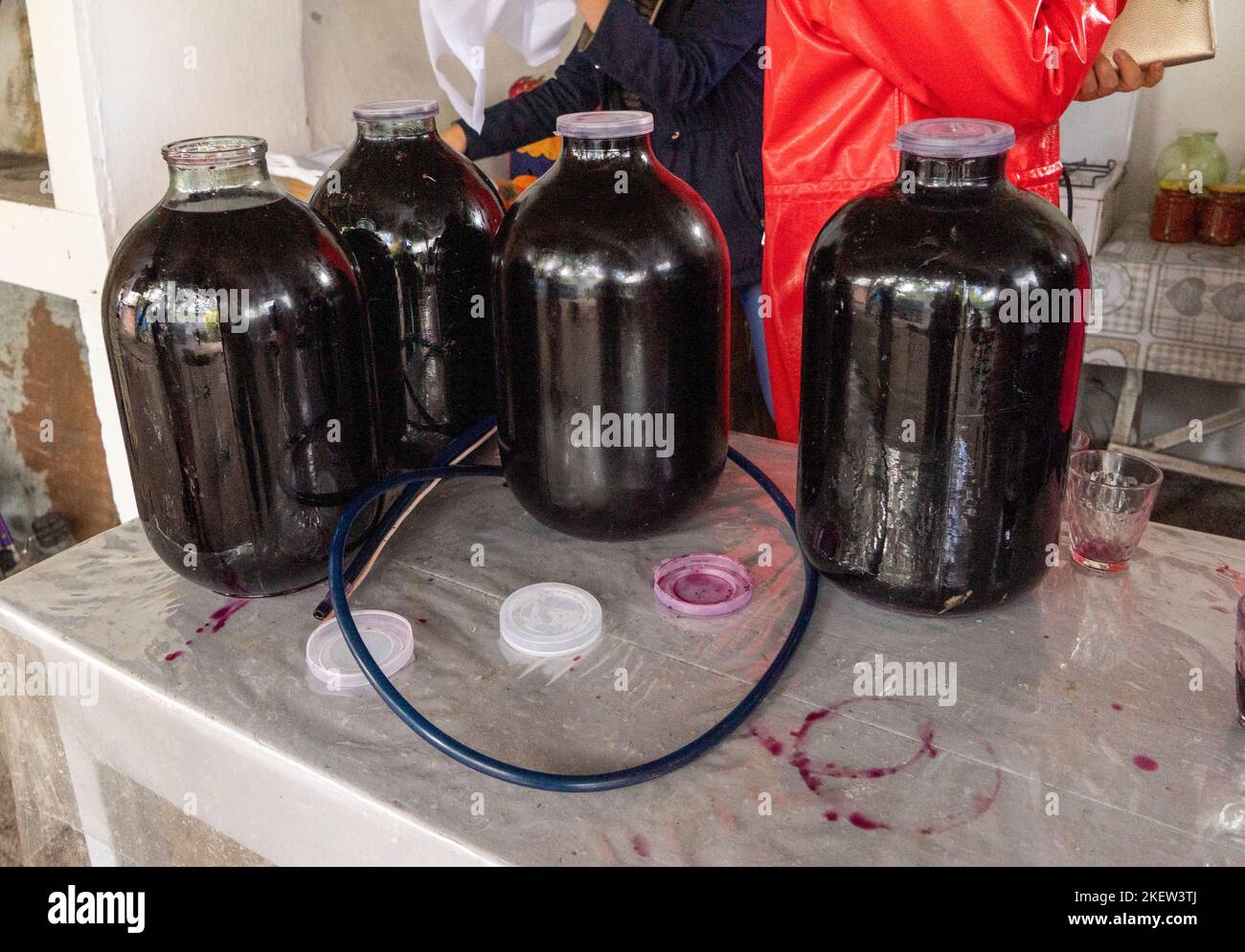 Traditional wine jars hi-res stock photography and images - Alamy