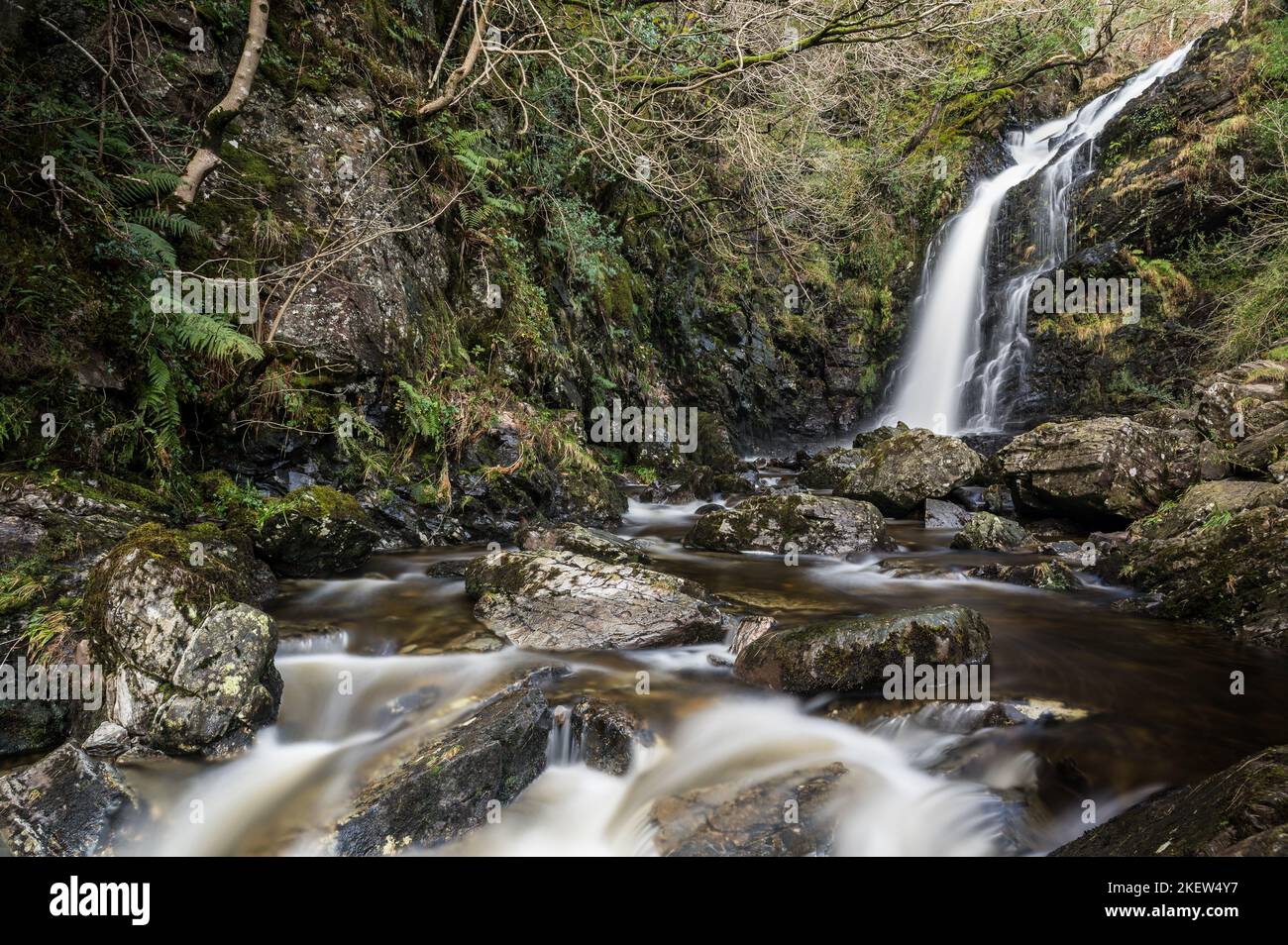 Grey mares tail waterfall hi-res stock photography and images - Alamy
