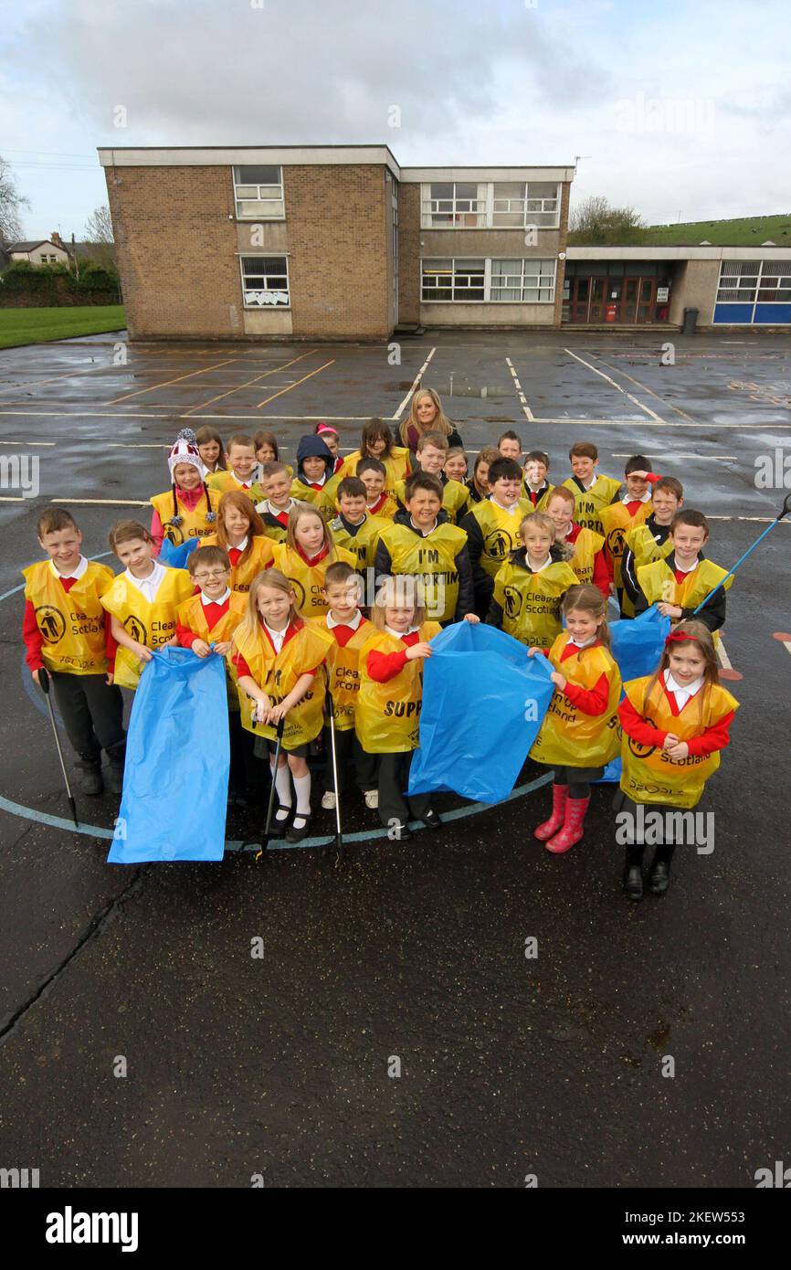 Primary school pick up uk hi-res stock photography and images - Alamy