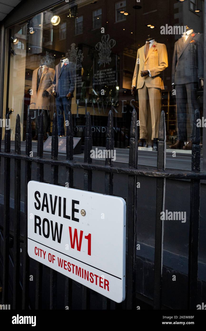 London, UK. 14 November 2022. The exterior of Gieves & Hawkes at 1 ...