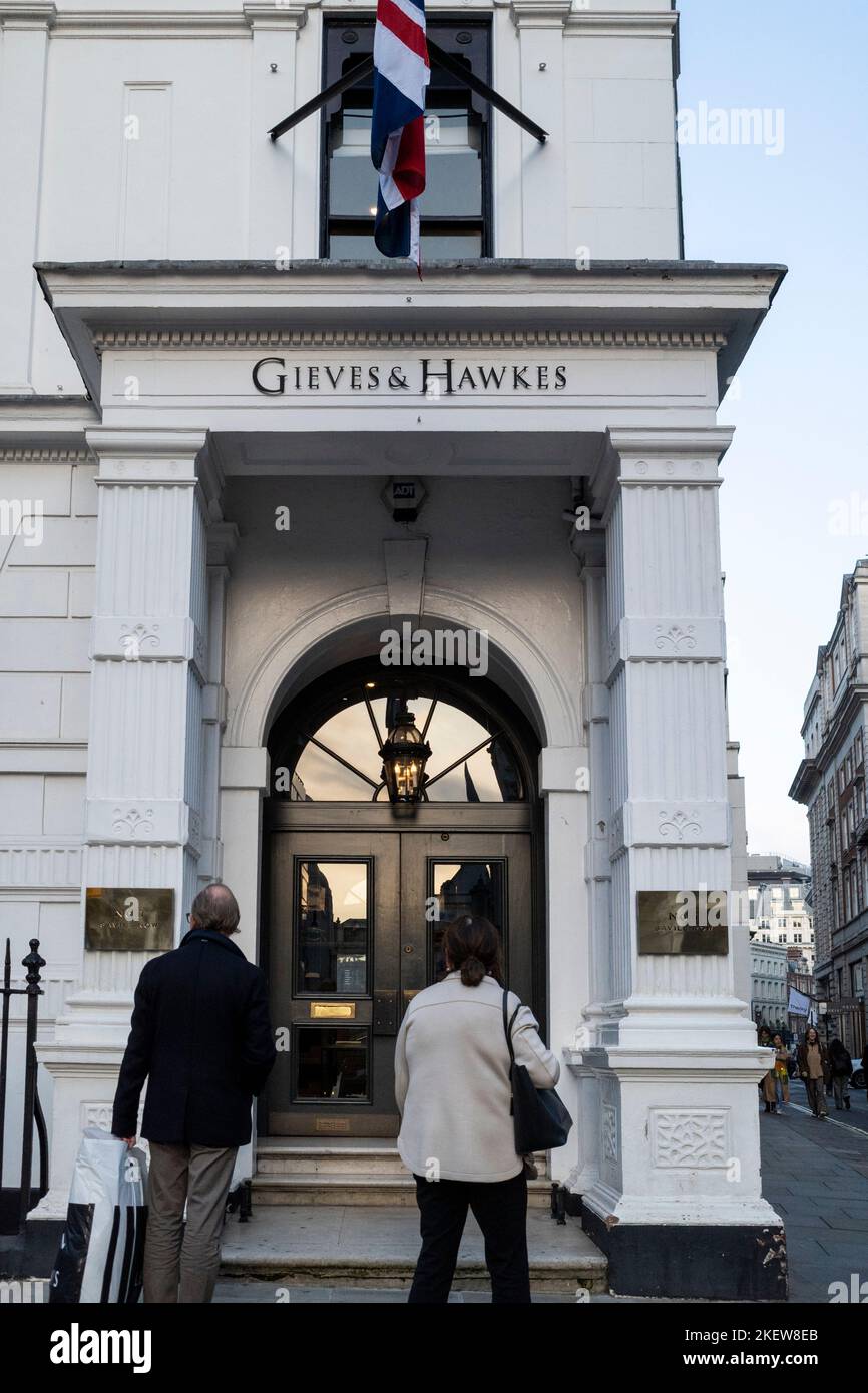 London, UK. 14 November 2022. The exterior of Gieves & Hawkes at 1 ...