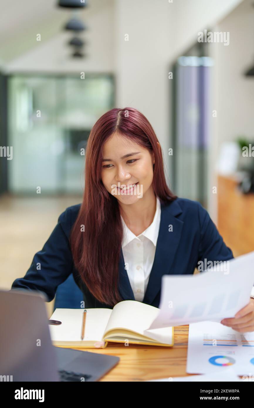 Document computer hi-res stock photography and images - Alamy