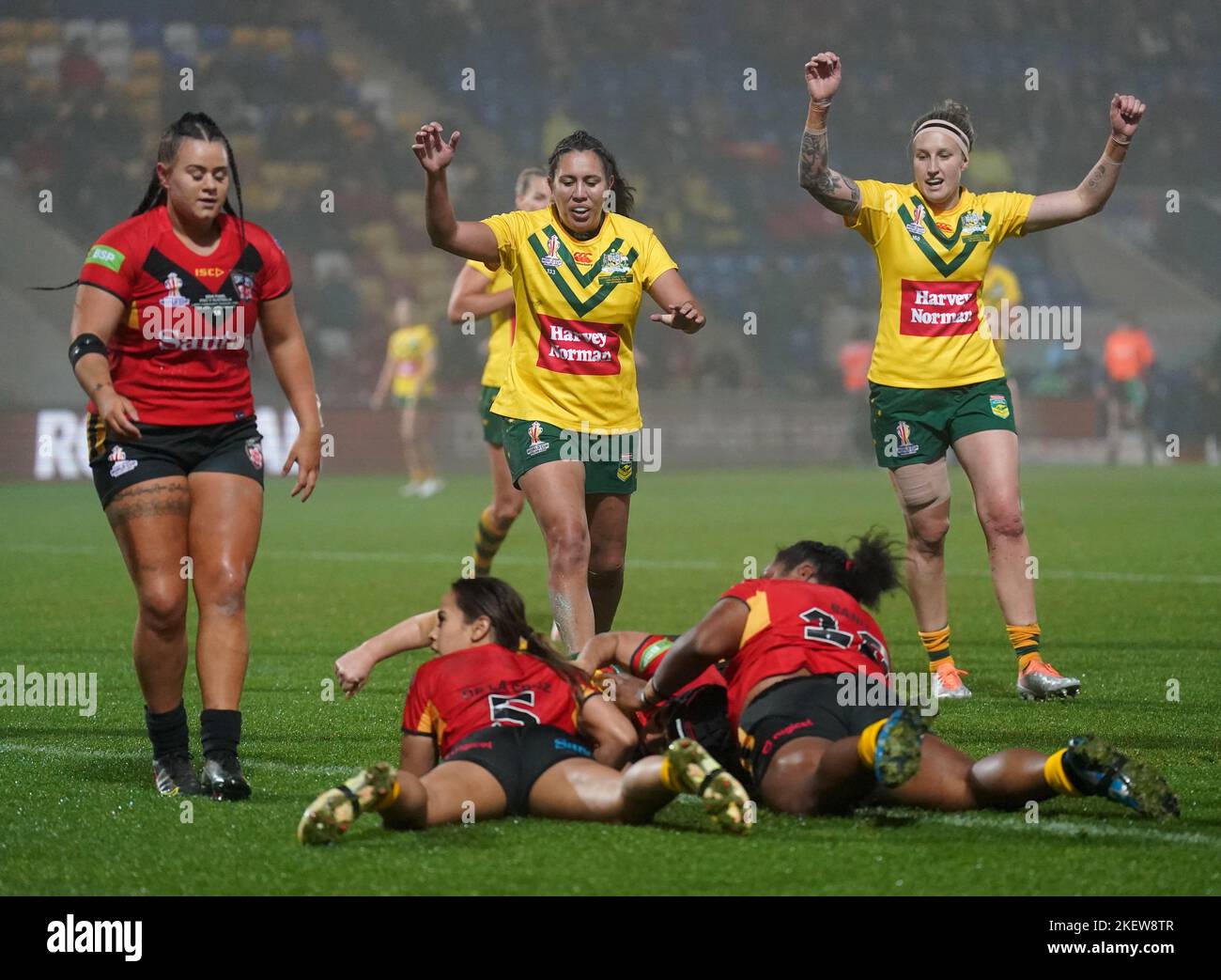 Australia's Keeley Davis scores the first try during the Women's Rugby ...