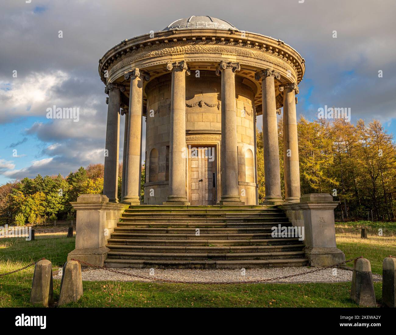 The Rotunda temple in the parkland of Wentworth Castle Gardens ...