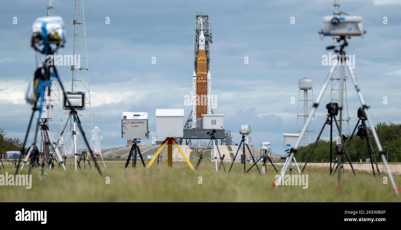 Gantry camera hi-res stock photography and images - Alamy