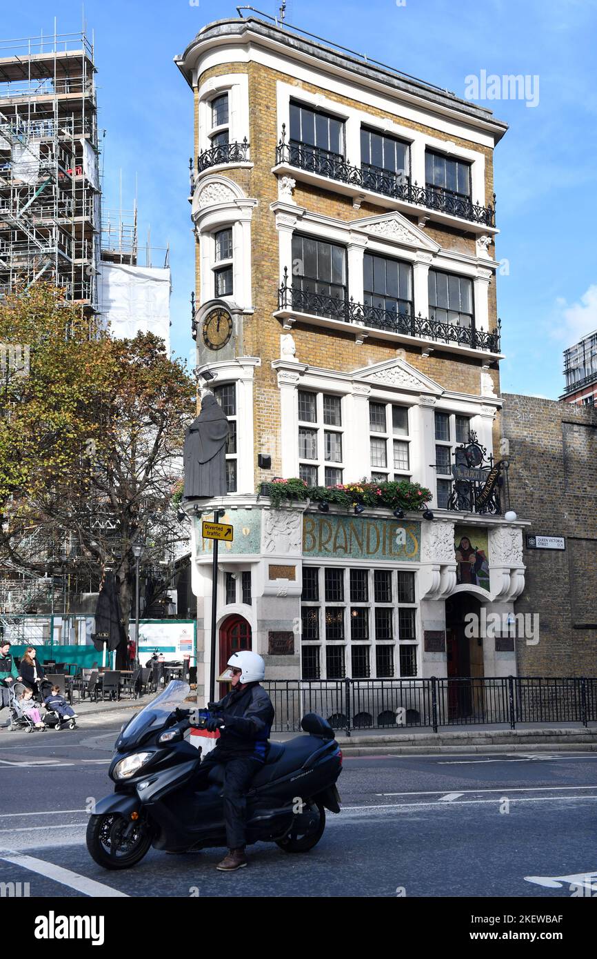 Flat building - London - England Stock Photo - Alamy