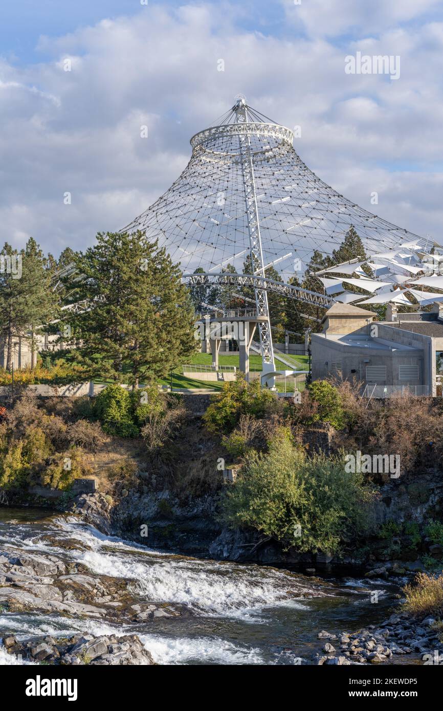 Site of the 1974 World's Fair, Spokane, Washington is the smallest city ...