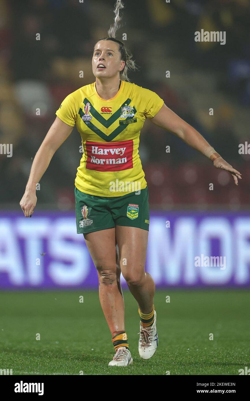 York, UK. 14th Nov, 2022. Lauren Brown #14 of Australia Women takes the ...