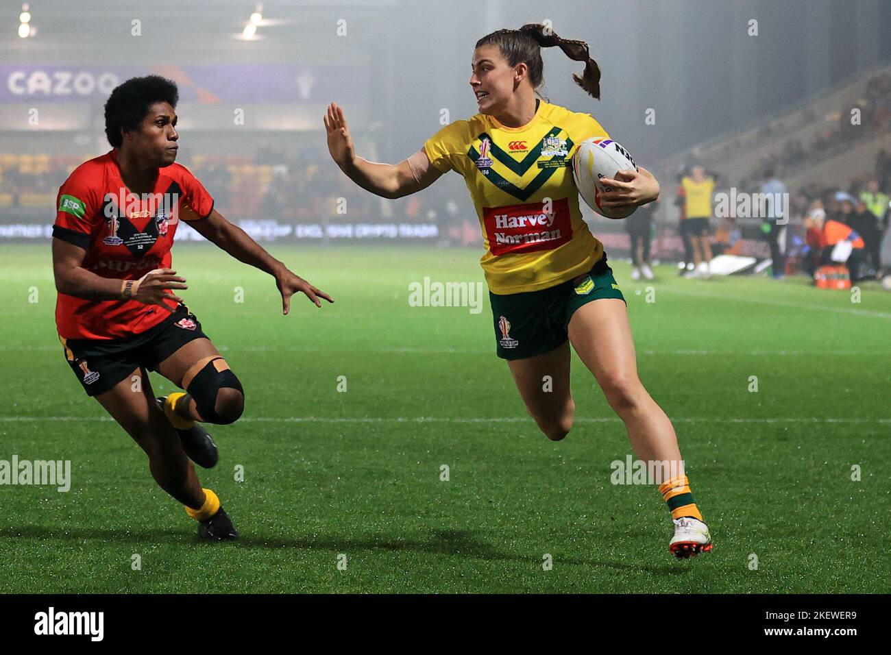 York, UK. 14th Nov, 2022. Jessica Sergis #11 of Australia Women powers ...