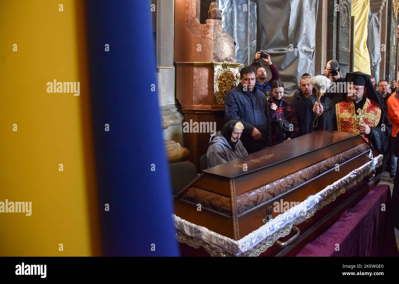 Lviv, Ukraine. 18th Oct, 2022. The funeral ceremony of the Ukrainian ...