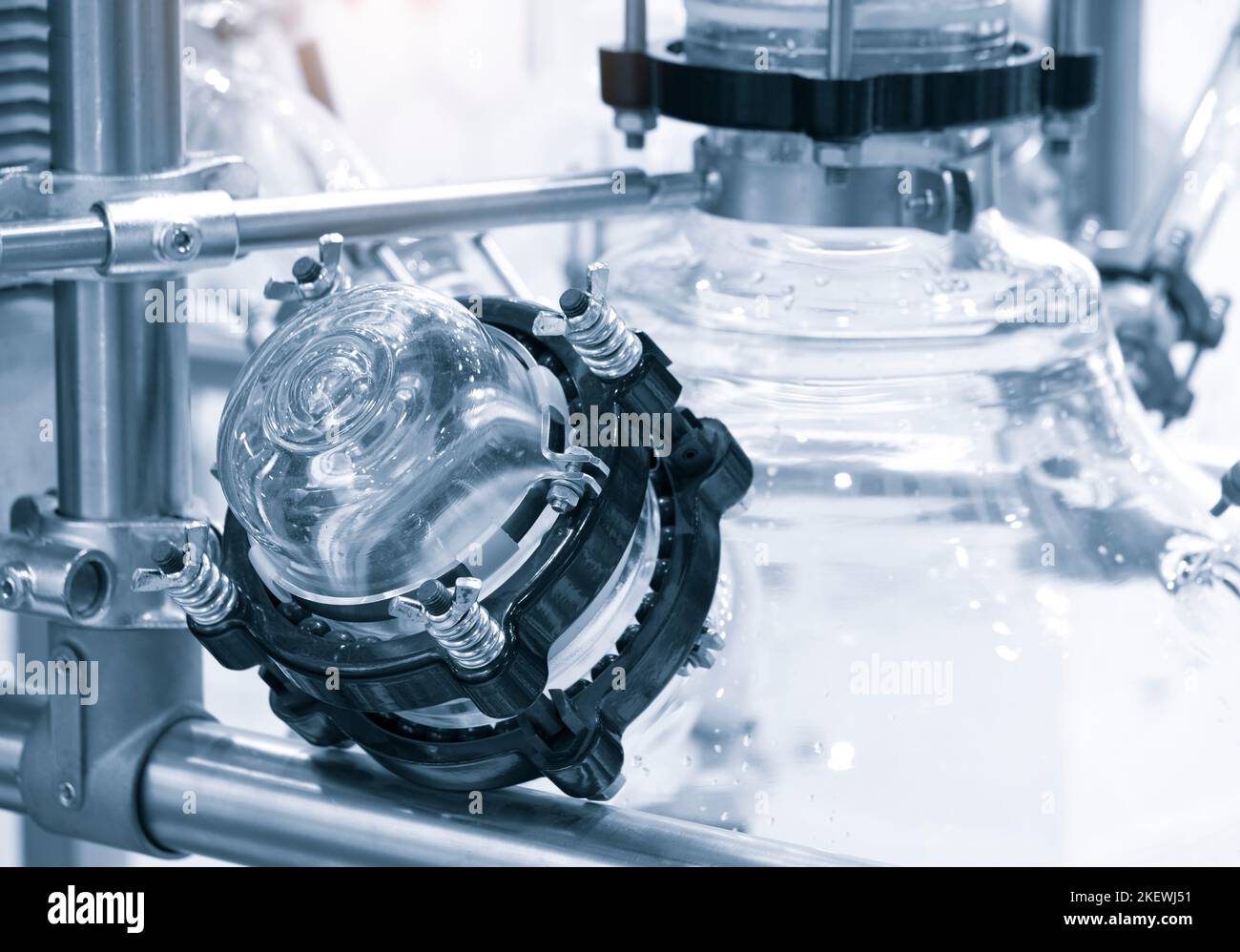 Glass chemical laboratory equipment, equipment for medical experiments ...