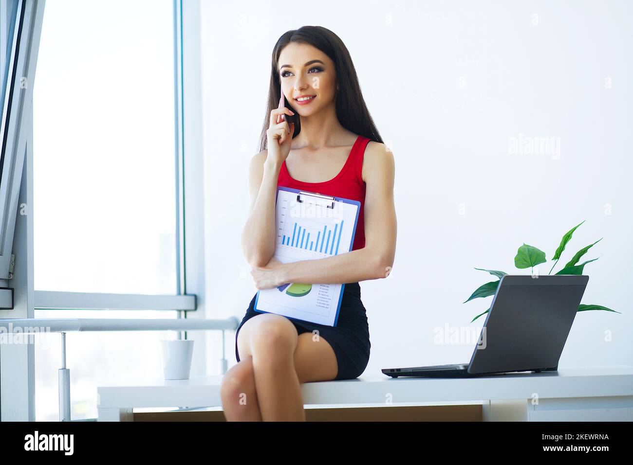Office Business Woman Sitting Tables and Works on the Computer Stock ...