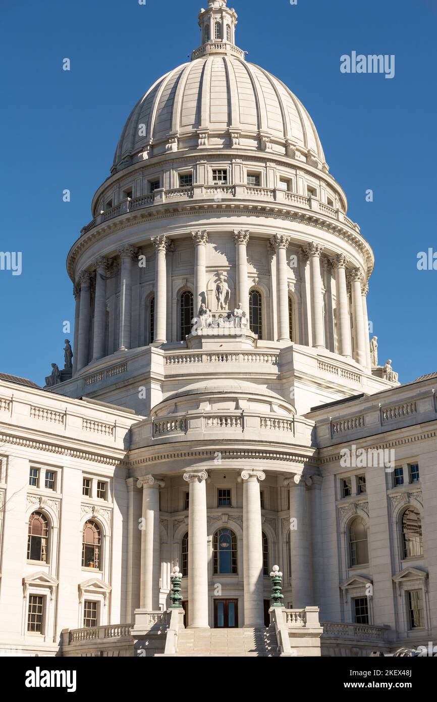 Usa wisconsin madison madison skyline hi-res stock photography and ...