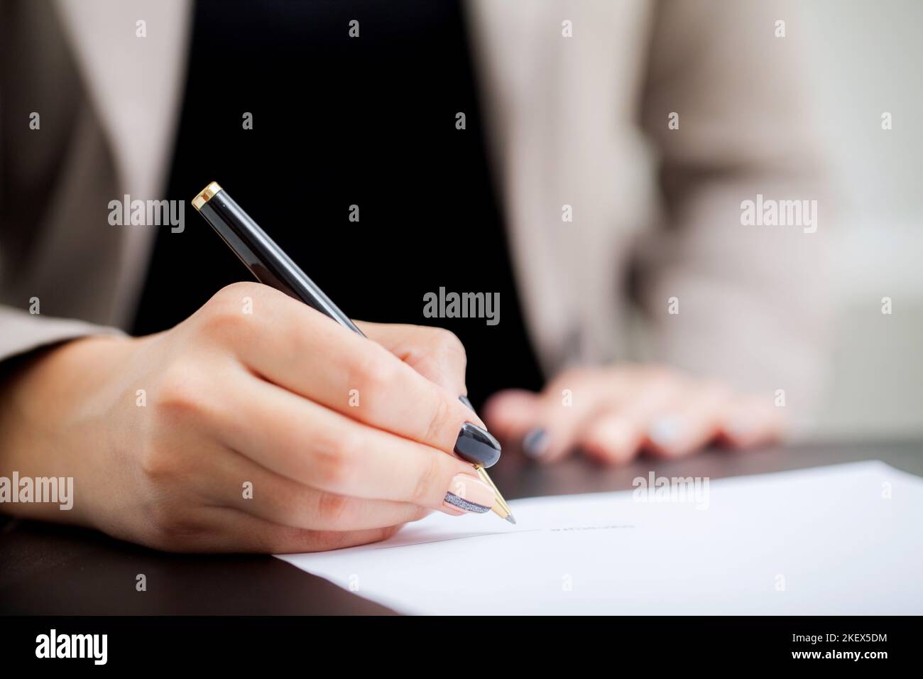Contract Signature. Business Woman Signing Contract Document Form Stock ...
