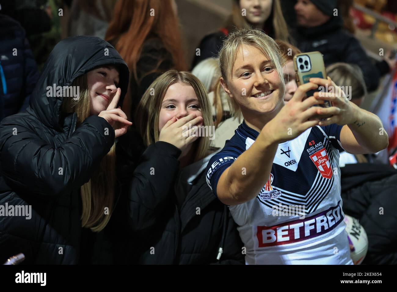Sad england fans women hi-res stock photography and images - Alamy