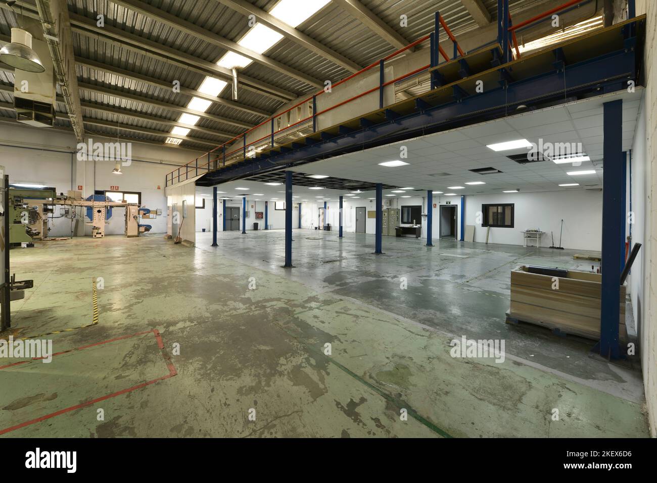 An industrial building machinery warehouse without work, several rooms ...