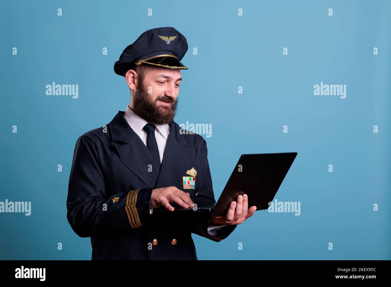 Airline cabin laptop hi-res stock photography and images - Alamy