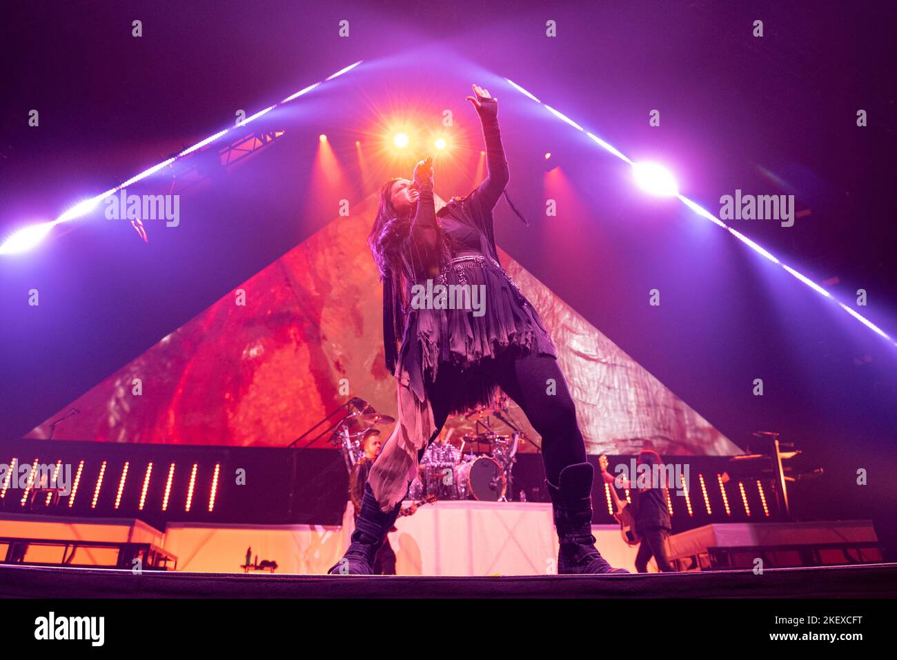 London, UK, 14/11/2022, Vocalist Amy Lee of rock band Evanescence ...