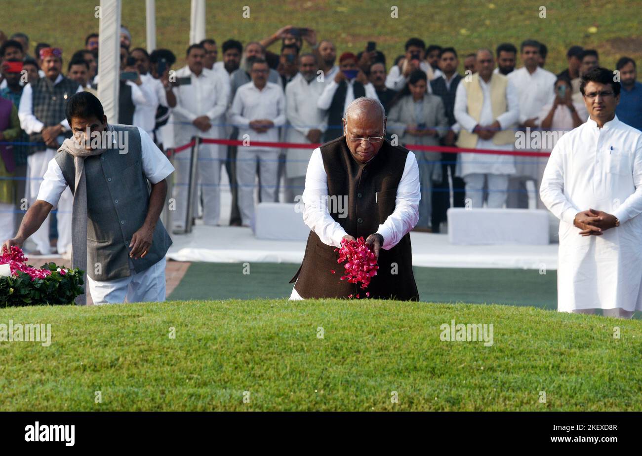 NEW DELHI, INDIA - NOVEMBER 14: Congress president Mallikarjun Kharge ...