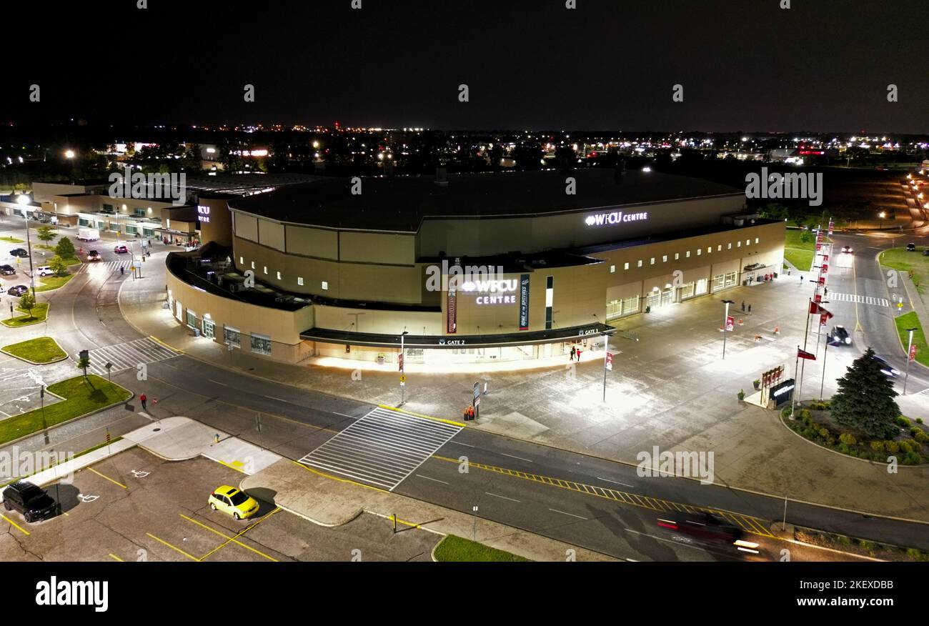 Windsor ontario at night hi-res stock photography and images - Alamy