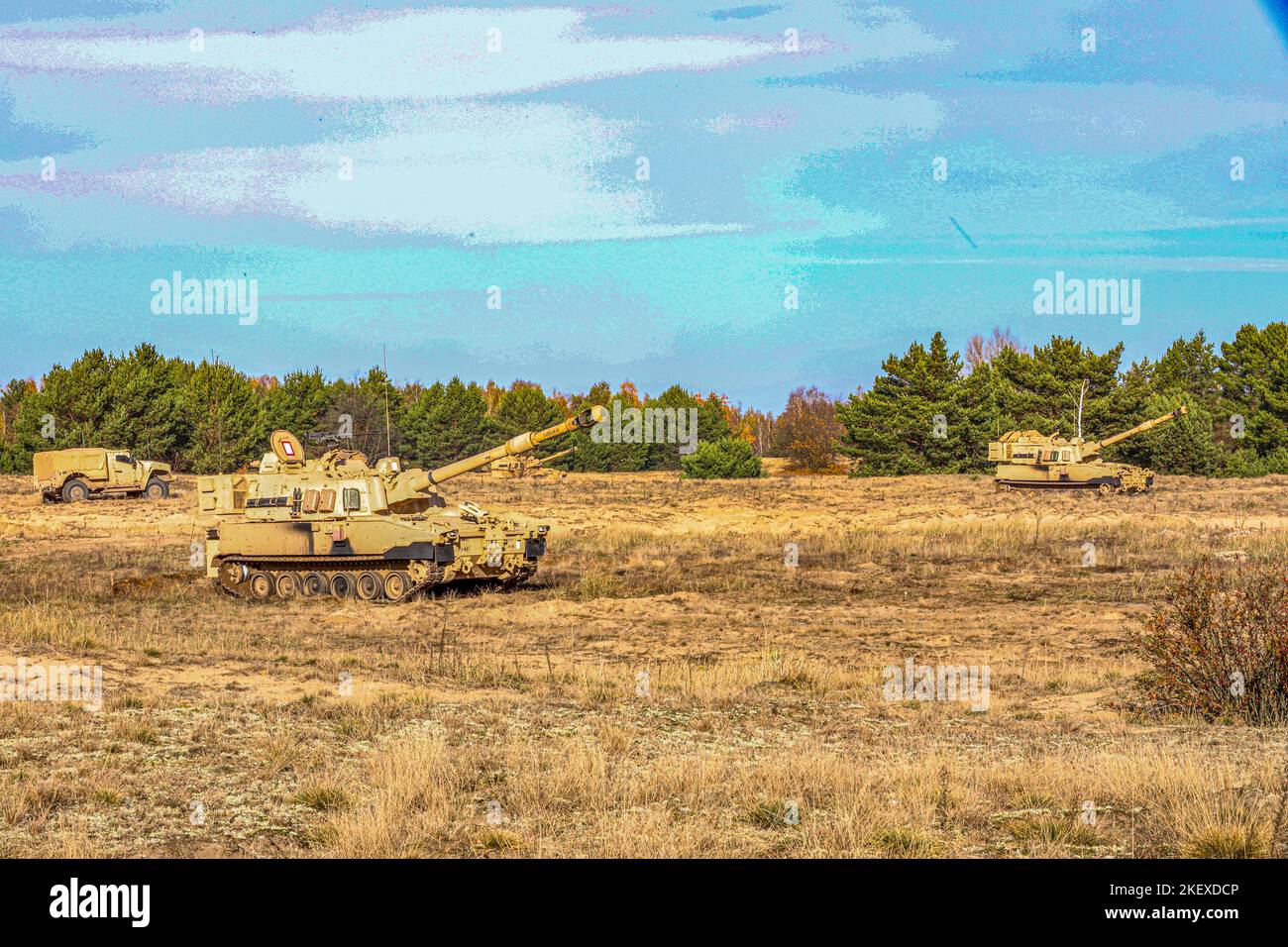 U.S. Soldiers assigned to 2nd Platoon, Bull Battery, 2nd Battalion ...