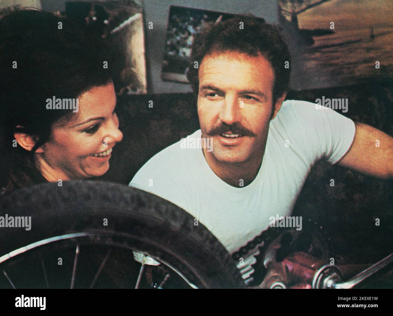 Marsha Mason, James Caan, on-set of the Film, "Cinderella Liberty ...