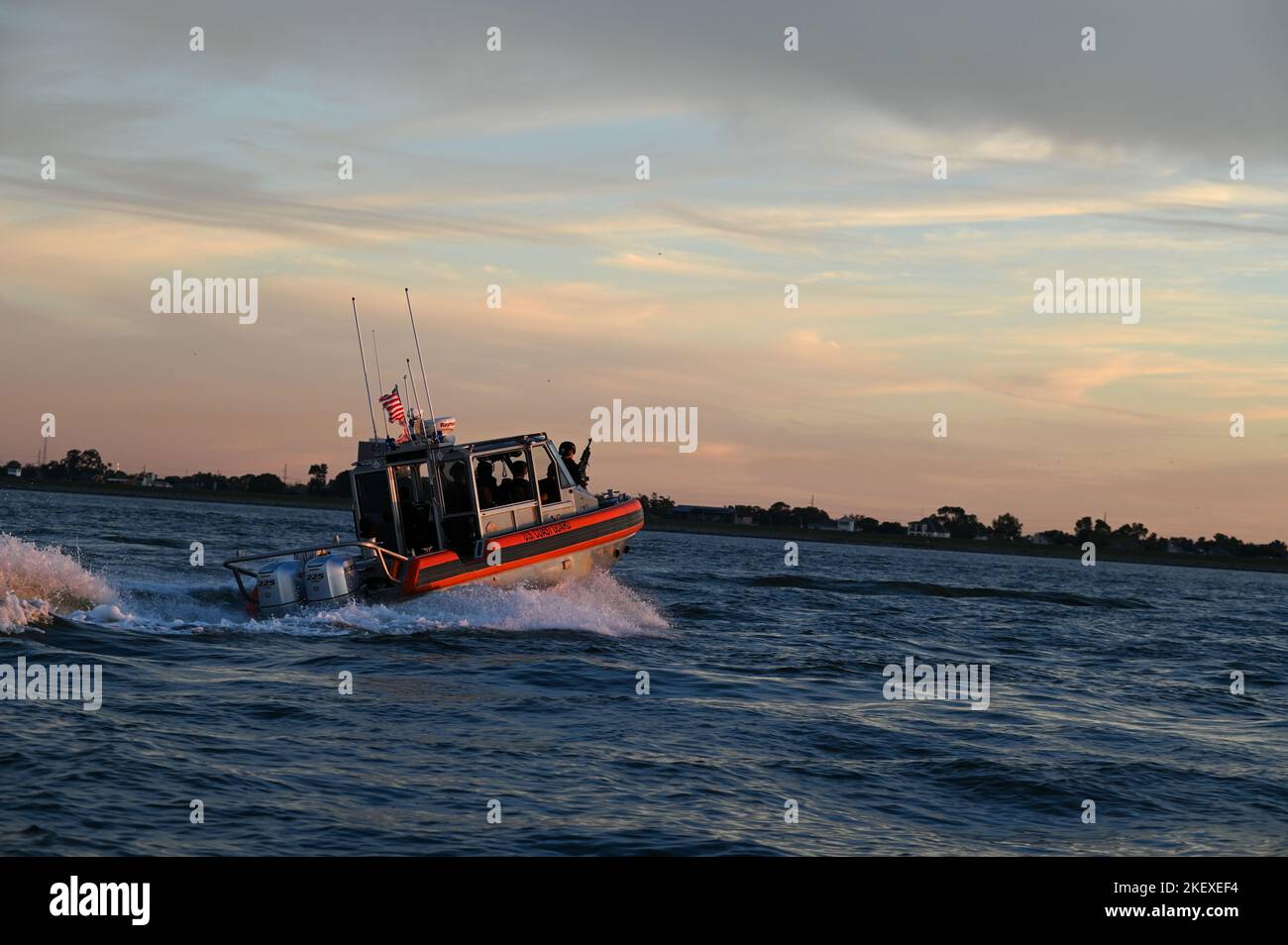 Coast Guard MSST New Orleans conducts tactics training near New Orleans ...