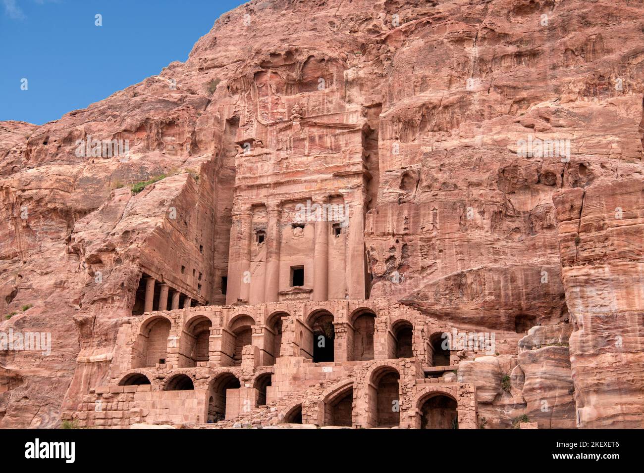 Palace Tomb largest of the Royal tombs Petra Jordan 1 Stock Photo - Alamy
