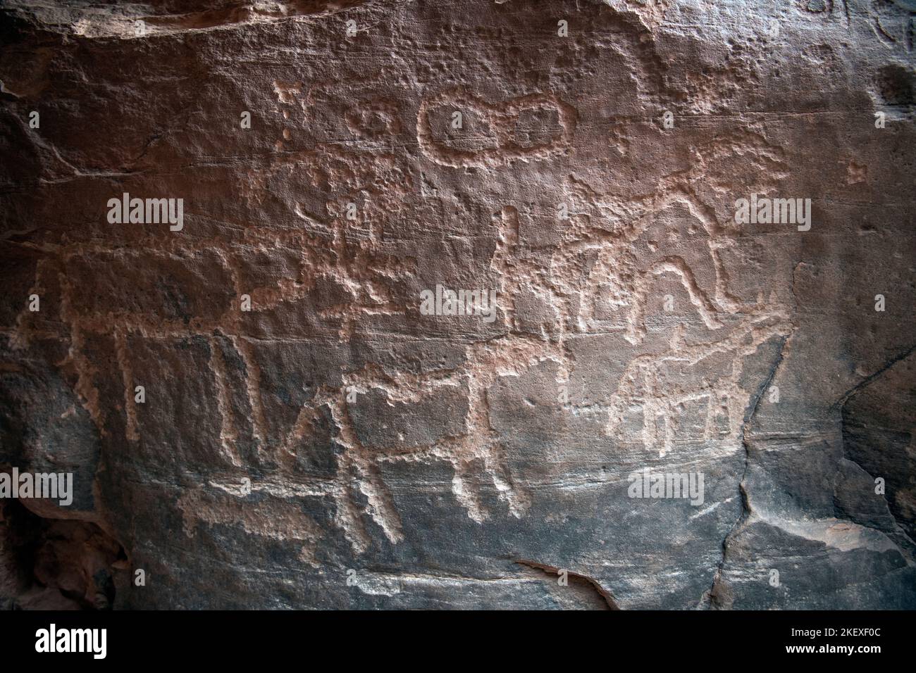 Kufic rock art petroglyphs Wadi Rum Jordan Stock Photo - Alamy