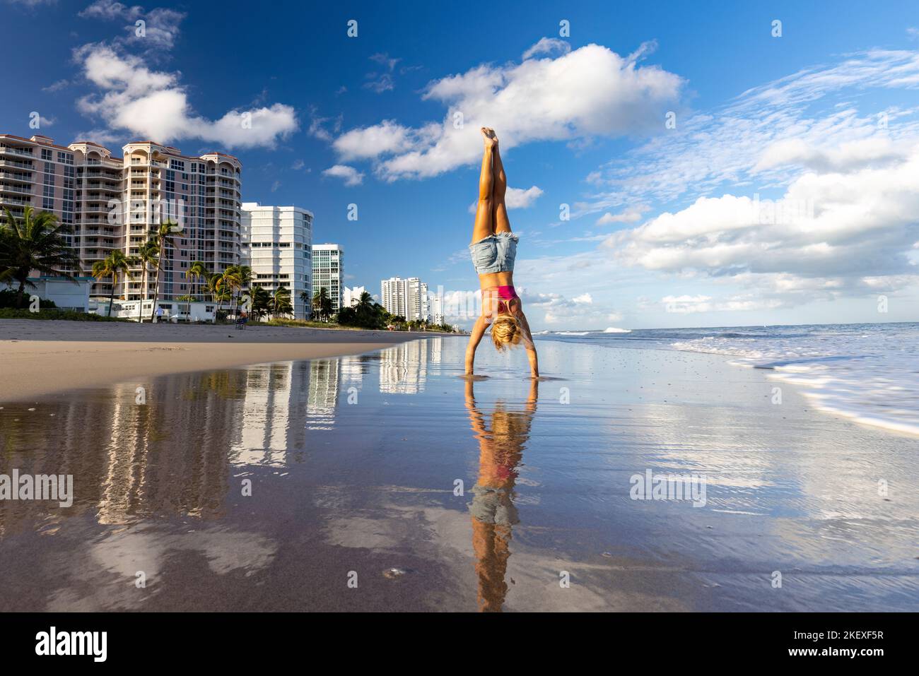 Strong woman beach hi-res stock photography and images - Alamy