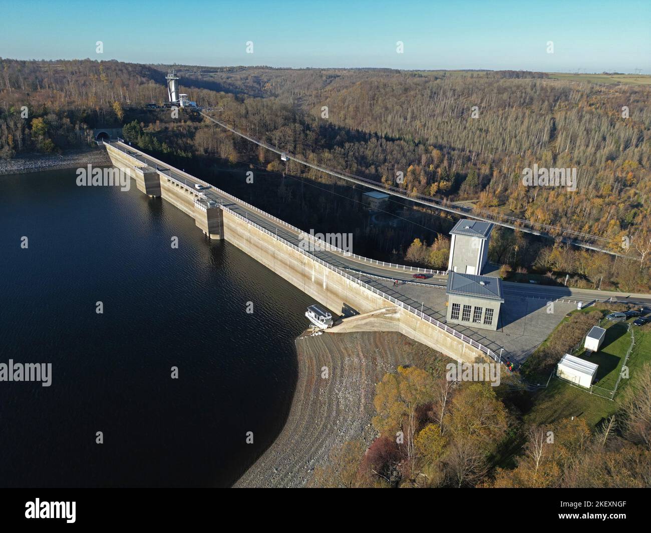 14 November 2022, Saxony-Anhalt, Thale: View of the dam wall of the ...