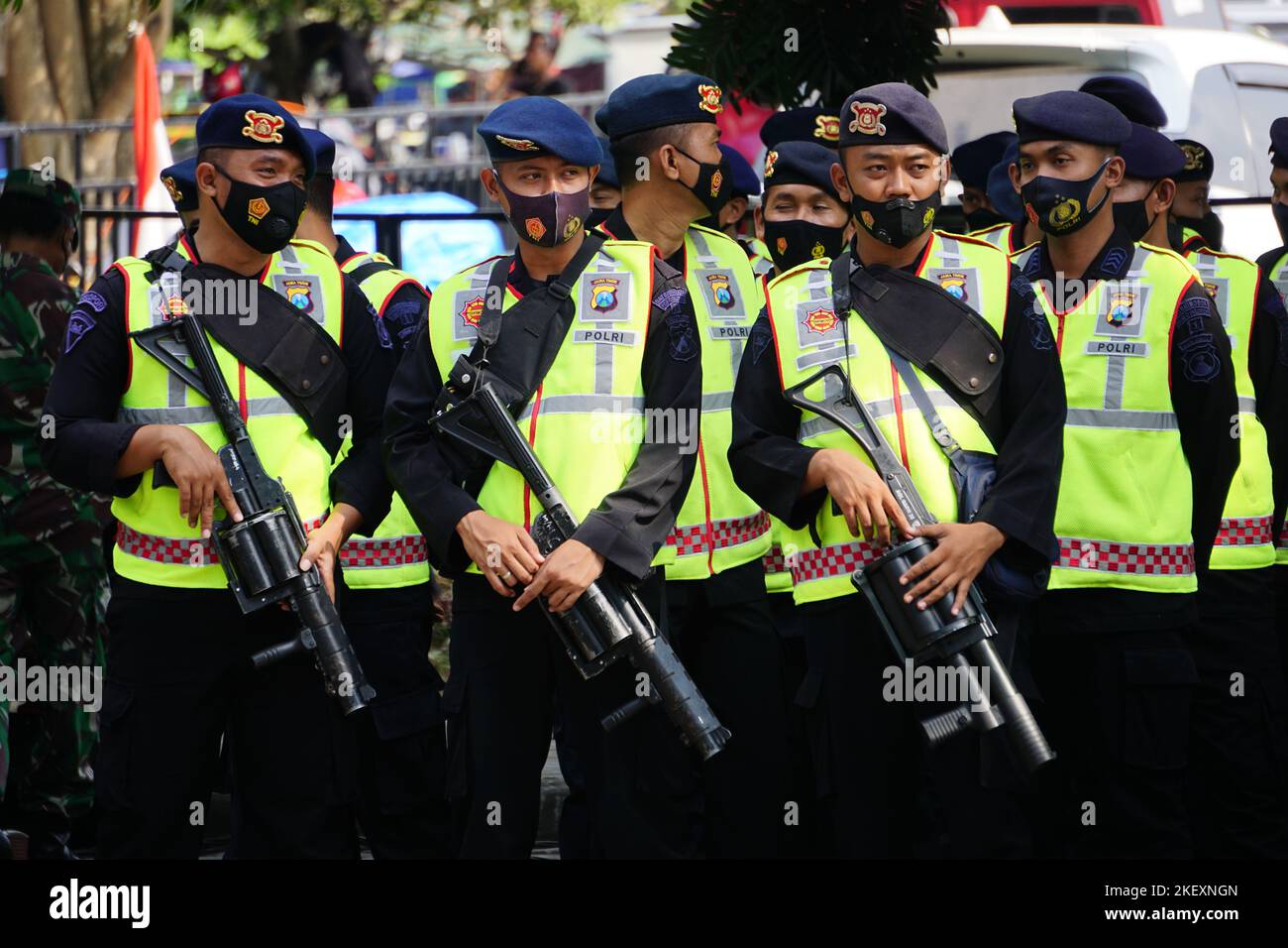 Indonesian army hi-res stock photography and images - Alamy