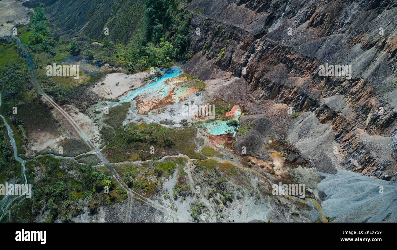 Copper Ore at Panguna open Pit Mine Stock Photo - Alamy