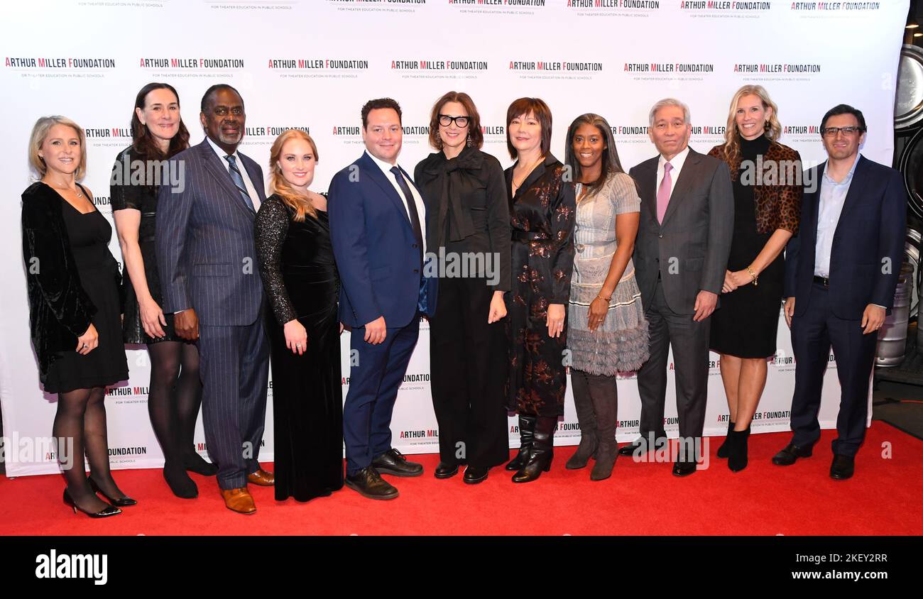 New York, USA. 14th Nov, 2022. Janine Smith, Margaret Horn, Dawson Horn ...