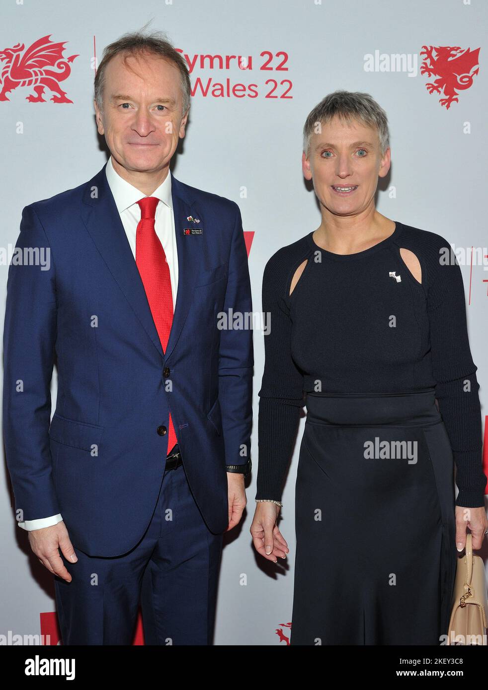 New York, USA. 14th Nov, 2022. L-R: Andrew Gwatlein and Sian Doyle ...