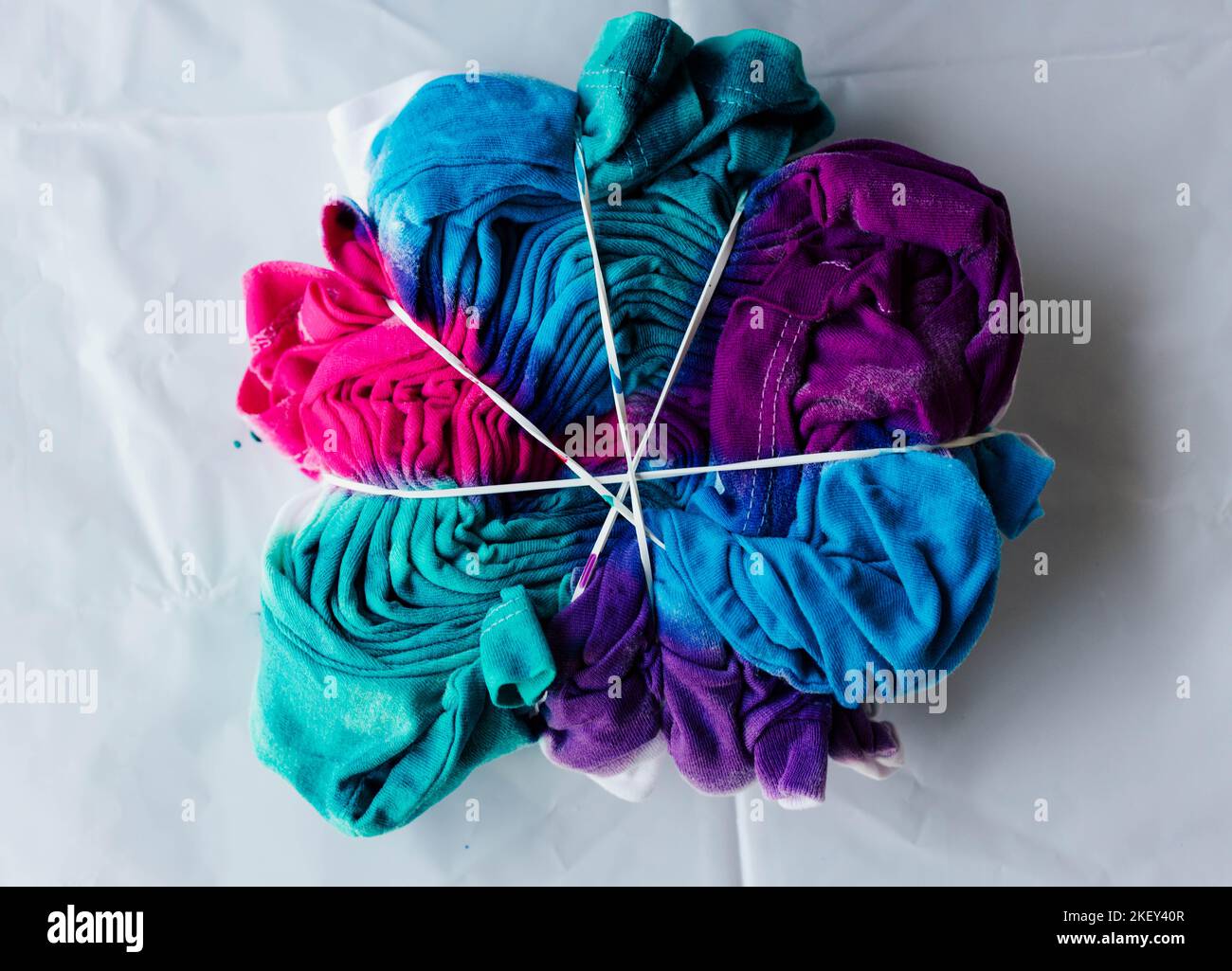 Tshirt Being tie dyed tie dying craft pattern Stock Photo - Alamy