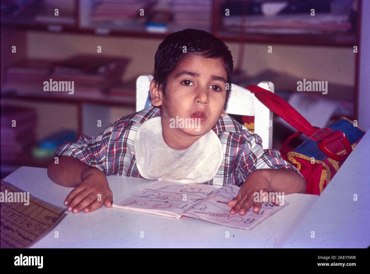 Spastic child learning shapes hi-res stock photography and images - Alamy
