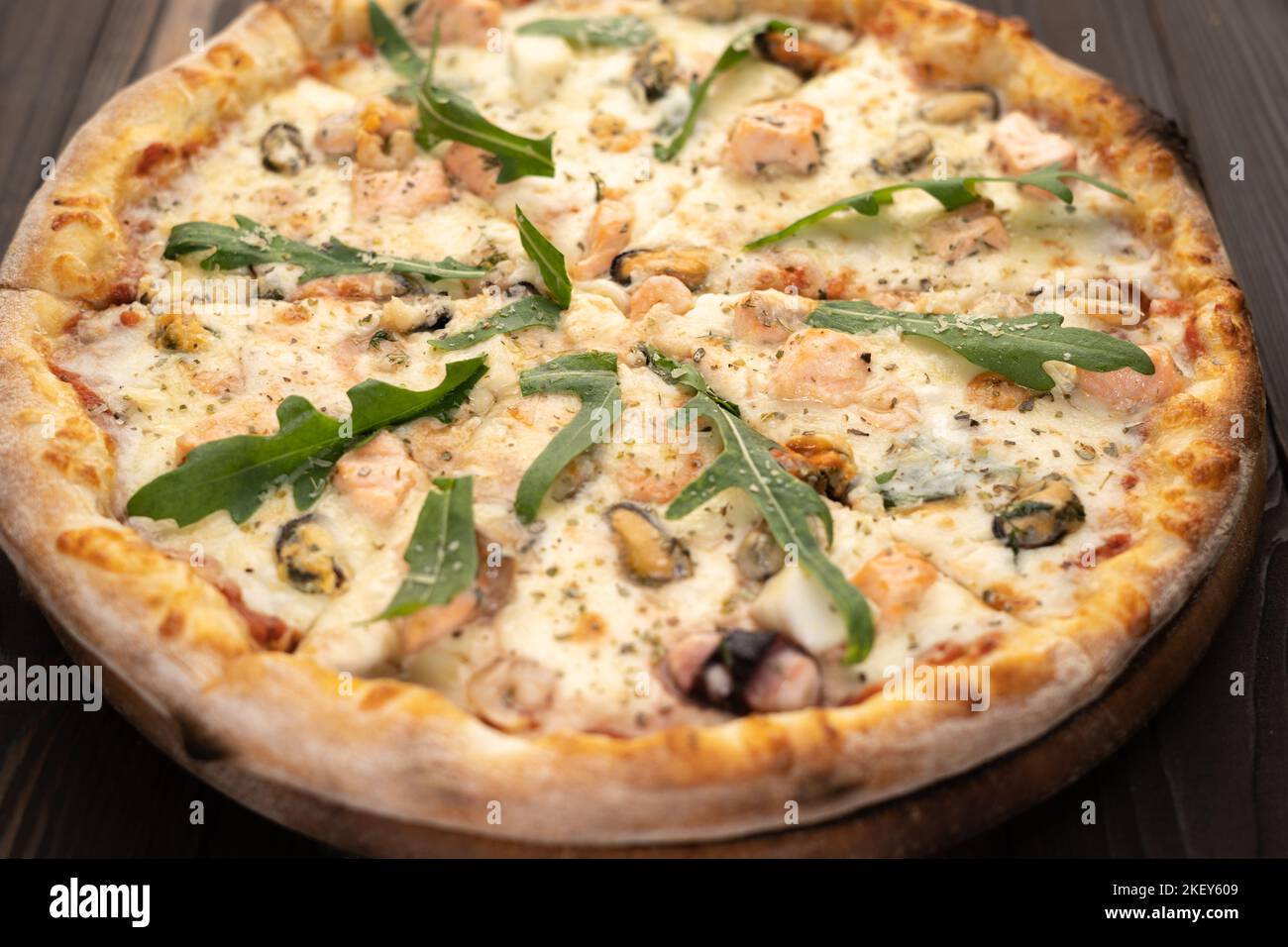 Close up seafood pizza hi-res stock photography and images - Alamy