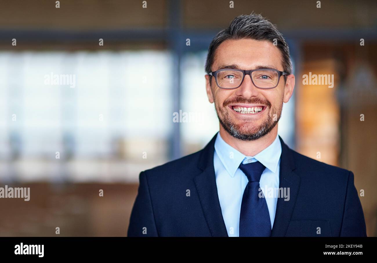 Confident office executive hi-res stock photography and images - Alamy
