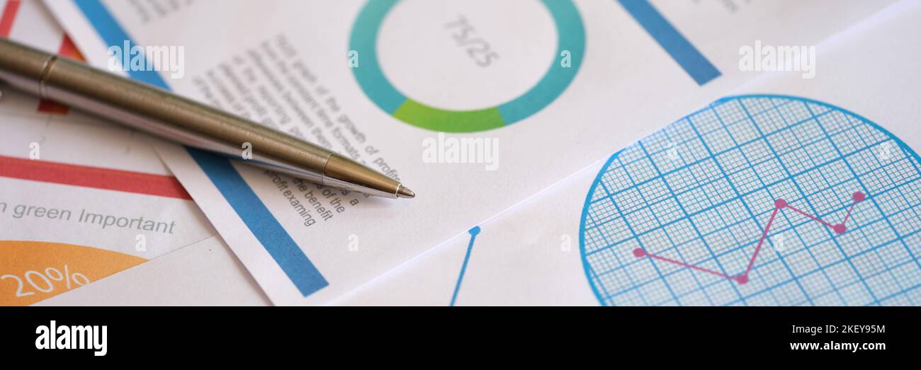 Analysis of financial statements and line charts Stock Photo - Alamy