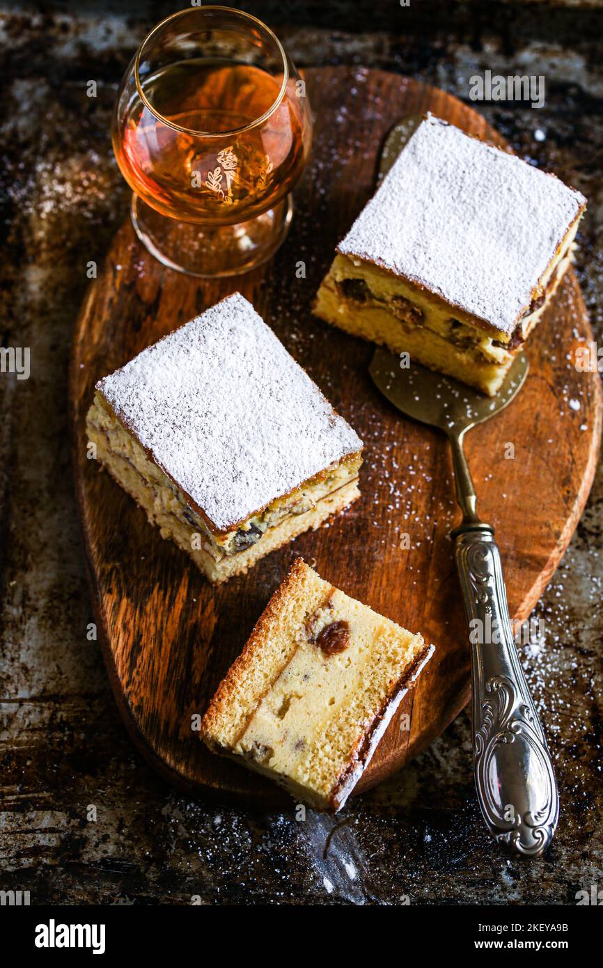 Placinta cake hi-res stock photography and images - Alamy
