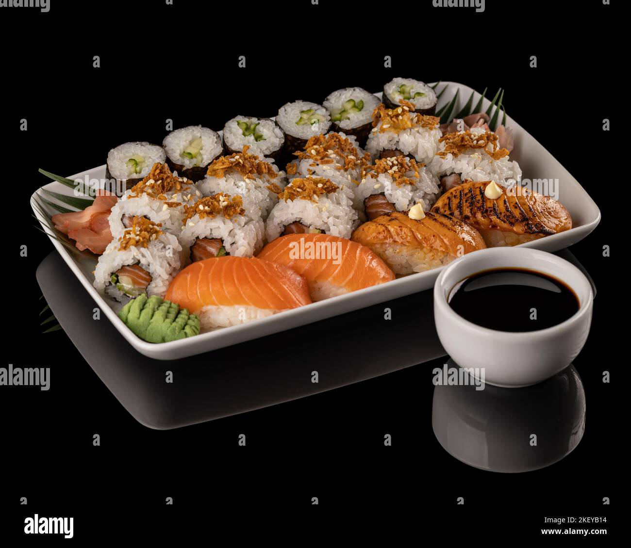Served table delicious traditional japanese hi-res stock photography ...