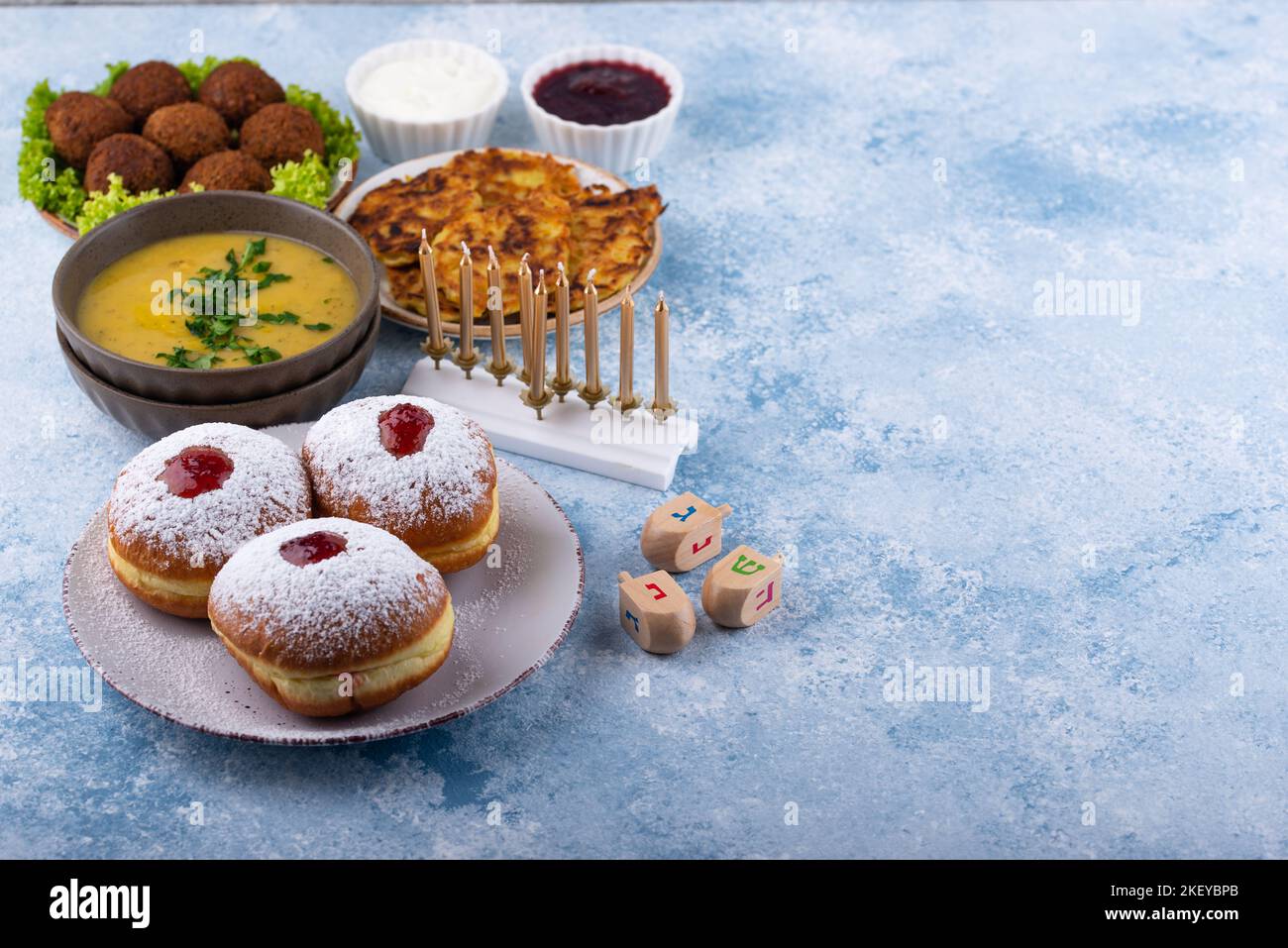 Jewish holiday hanukkah gift hi-res stock photography and images - Alamy