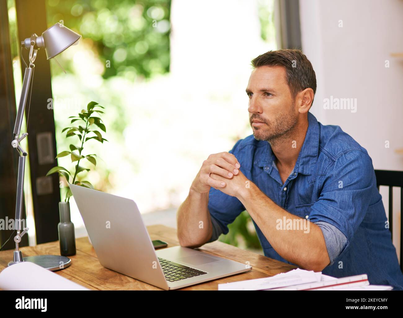 Caucasian guy man small business hi-res stock photography and images ...