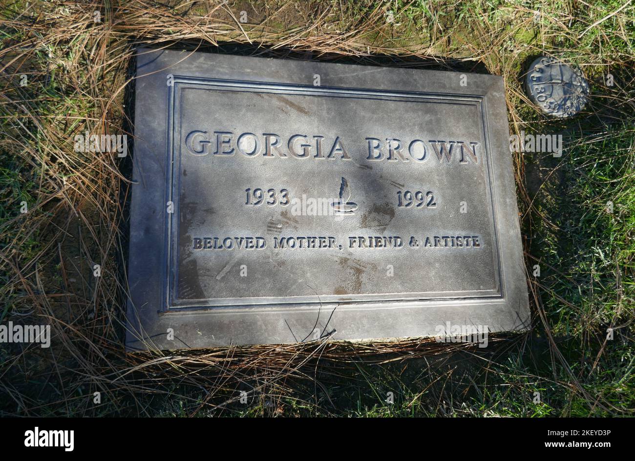 Los Angeles, California, USA 10th November 2022 Actress Georgia Brown's Grave in Zion Section at ...