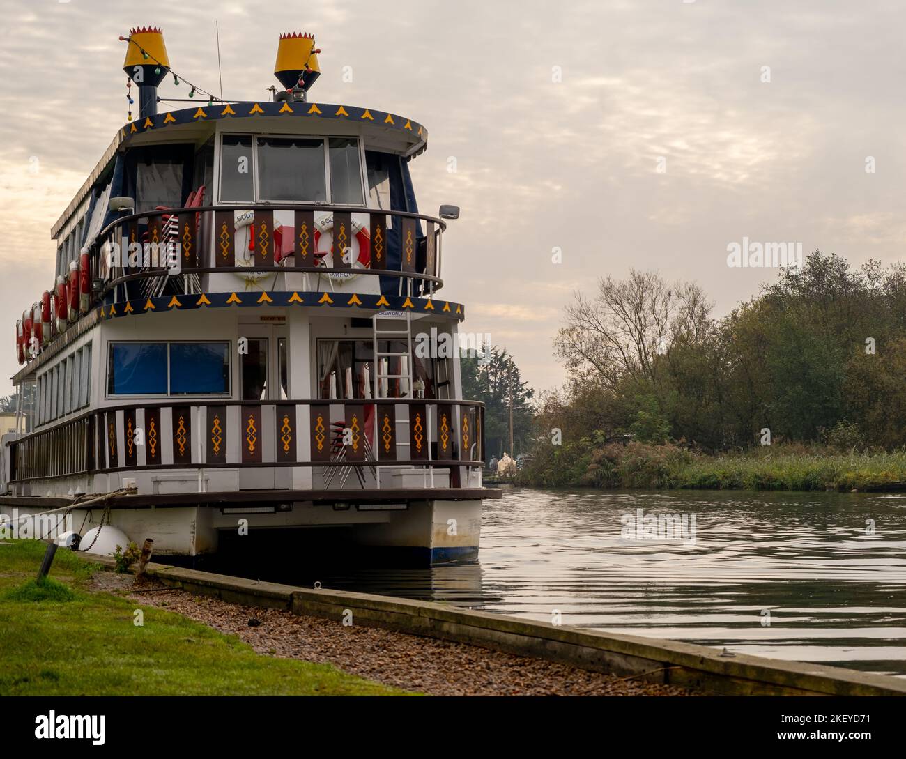 Horning, Norfolk, UK – 13 November 2022. The Southern Comfort paddle ...