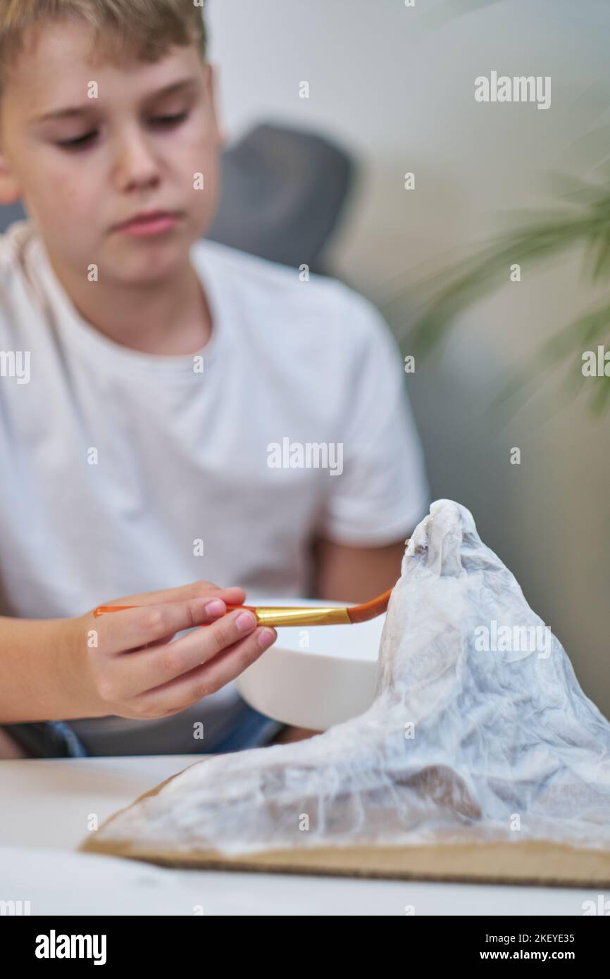 Student paper mache hi-res stock photography and images - Alamy